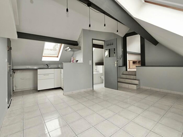 Le Châtelet-en-Brie : Appartement 1 pièce à louer