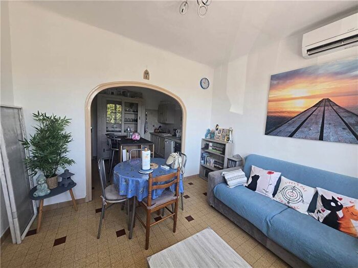 Grillon : Appartement 2 pièces à louer