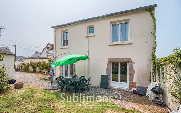 Maisons à vendre et appartements à louer - 1
