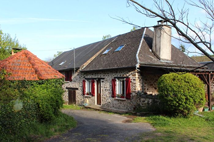 Maison à vendre - Uzerche - 7 pièces - 4 chambres