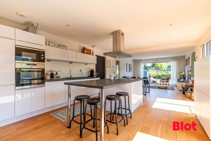 Maison à vendre - Betton - 6 pièces - 4 chambres