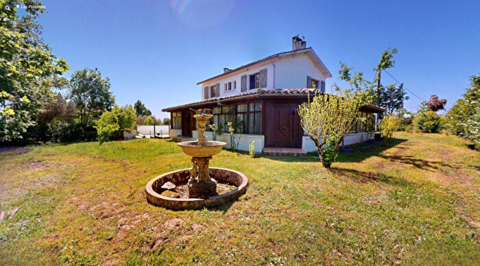 Maison à vendre - Maignaut-Tauzia - 7 pièces - 4 chambres