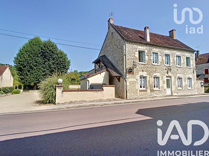 Maison à vendre - Arcy-sur-Cure - 15 pièces - 9 chambres