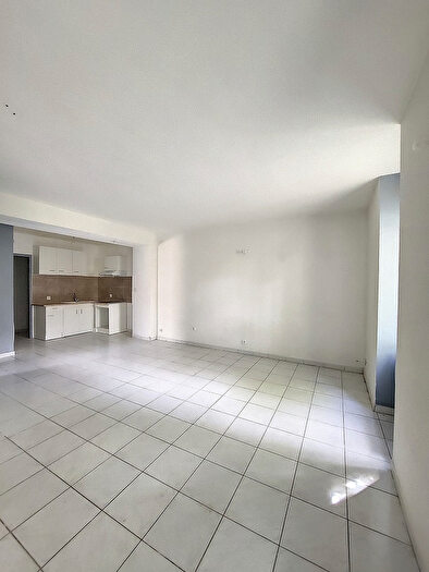 Appartement à louer - Avignon, Rotondes - 3 pièces - 1 chambre