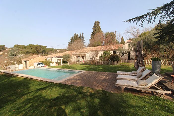 Maison à vendre - Nîmes - 7 pièces - 4 chambres