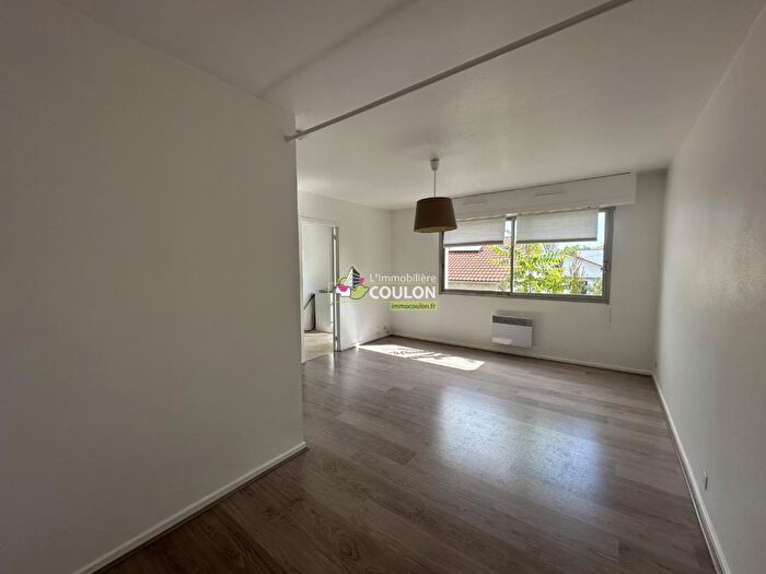 Appartement à louer - Clermont-Ferrand, Vallières, Sallins, Poncillon - 1 pièce