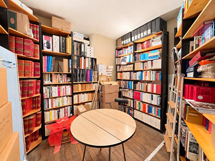 Paris 15ème, Cambronne, Garibaldi : Appartement 1 pièce à vendre