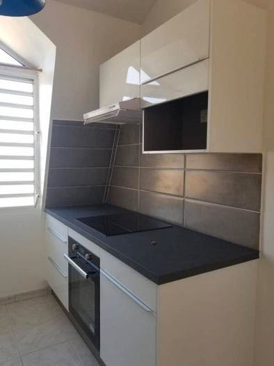 Basse-Terre : Appartement 2 pièces à louer
