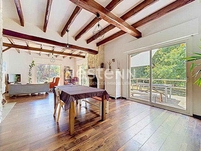 Maison 9 pièces à Pont-Saint-Martin, à vendre