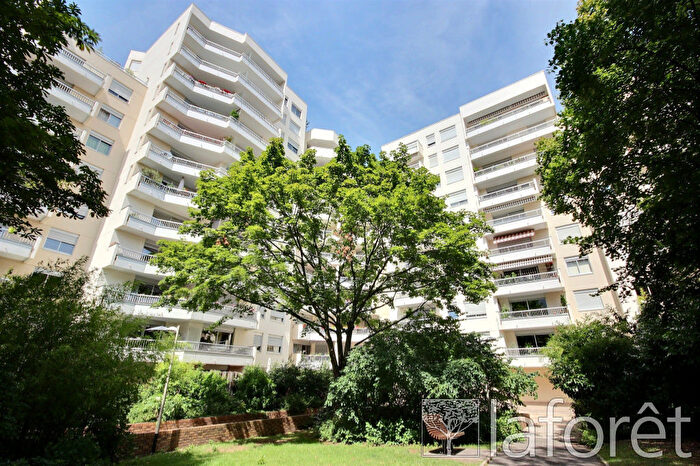 Courbevoie, Bécon : Appartement 1 pièce à vendre