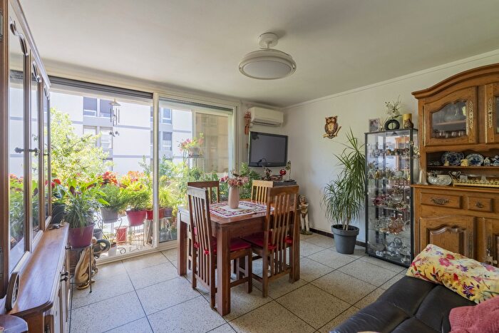 Marseille 12ème, Les Caillols : Appartement 3 pièces à vendre
