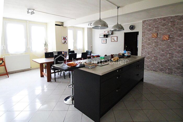 Maison à vendre - Montereau-Fault-Yonne, Ville basse - 6 pièces - 4 chambres