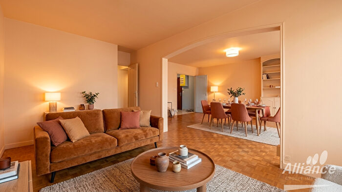 Appartement 5 pièces à Belfort, Jean-Jaurès, Châteaudun, à vendre