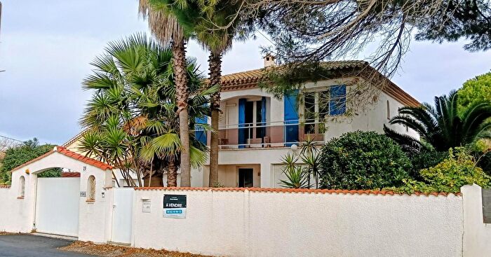 Maison à vendre - Agde, Le Grau dAgde - 10 pièces - 5 chambres
