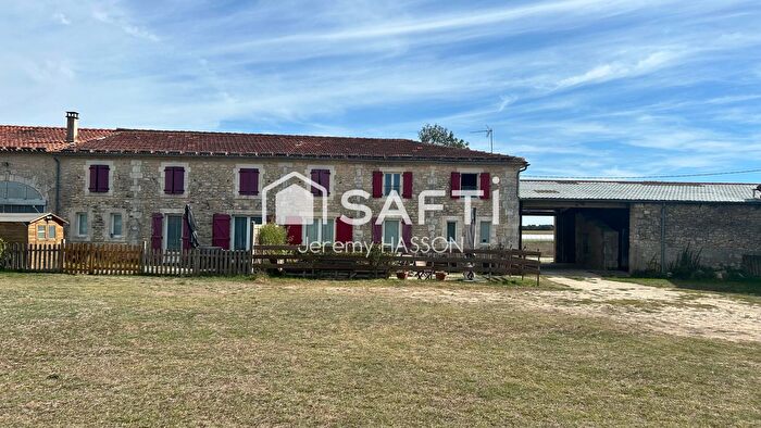 Champagne : Maison 16 pièces à vendre