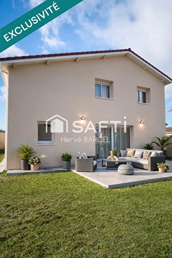 Maison à vendre - LIsle-dAbeau, Moriaud - 6 pièces - 4 chambres