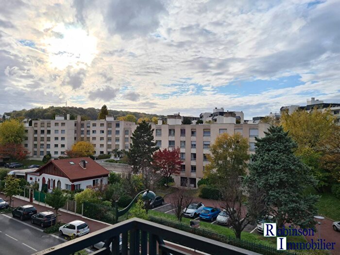 Appartement à louer - Patrick, Le Plessis-Robinson - 3 pièces - 2 chambres