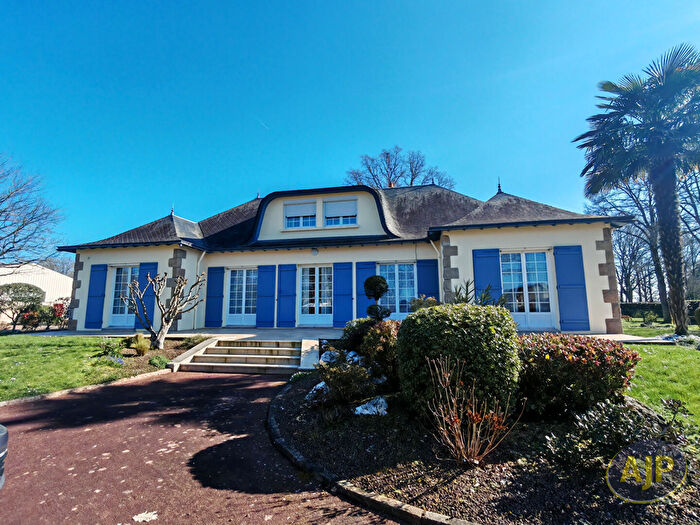 Maison 8 pièces à Vay, à vendre