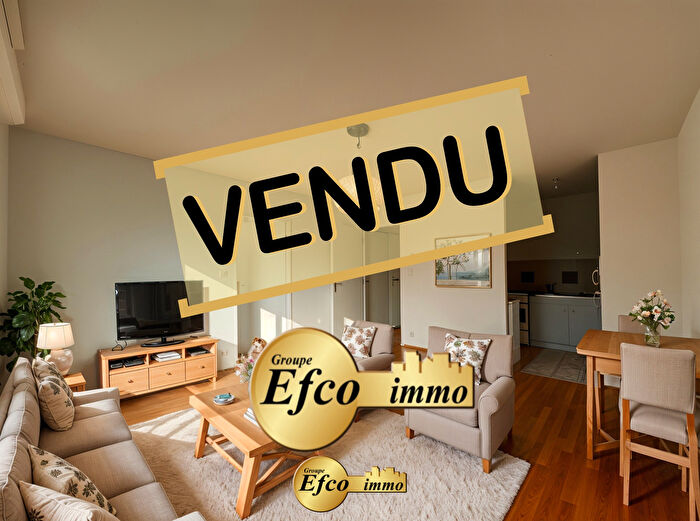 Appartement à vendre - Saint-Louis, Centre-ville - 2 pièces - 1 chambre