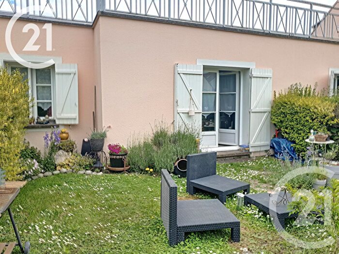 Provins, Centre-ville : Appartement 2 pièces à louer