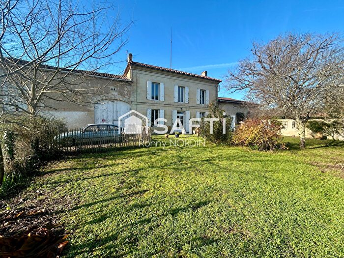 Maison à vendre - Lamothe-Montravel - 5 pièces - 4 chambres