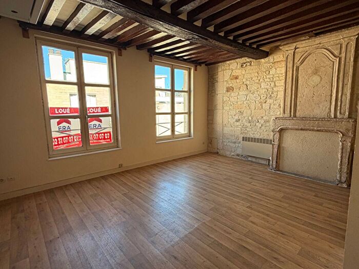 Centre Ancien, Caen : Appartement 1 pièce à louer