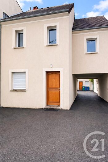 Maison à louer - Rambouillet, Bel-Air, Racinay, Pierrefite - 5 pièces - 4 chambres