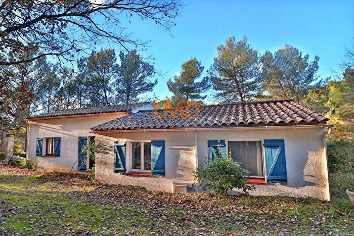 Maison à vendre - Auriol - 6 pièces - 3 chambres