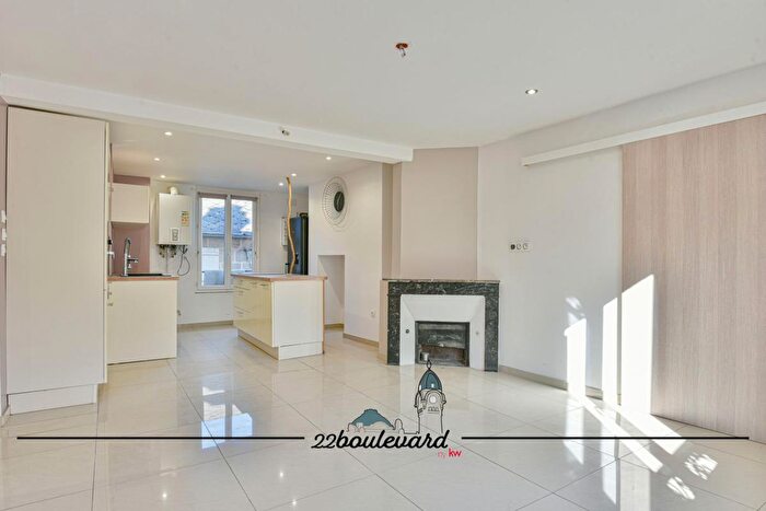 Appartement à vendre - Brive-la-Gaillarde, Centre-ville, Pont Cardinal, Champanatier - 4 pièces - 3 chambres