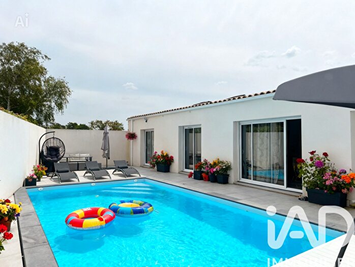 Maison à vendre - Charron - 7 pièces - 5 chambres