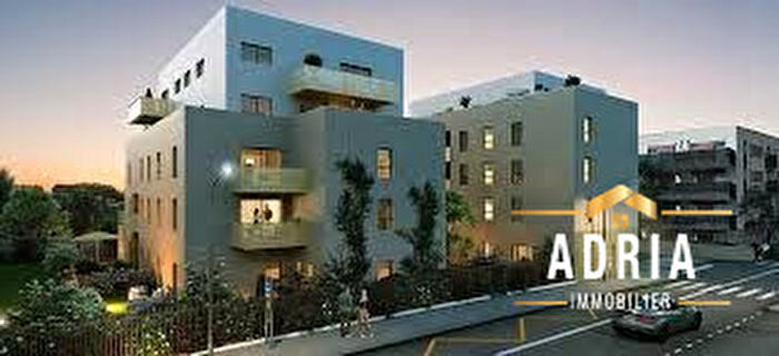 Appartement à vendre - Vaulx-en-Velin - 5 pièces