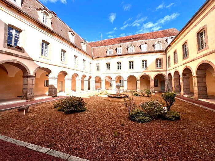 Appartement à vendre - Autun, Centre-ville - 2 pièces - 1 chambre