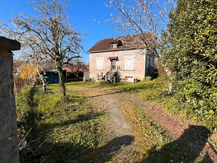 Maison à vendre - Saint-Pardoux-la-Rivière - 5 pièces - 4 chambres