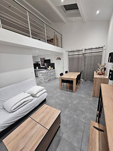 Maison à louer - Coudoux - 1 pièce