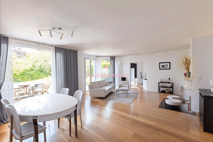 Maison 9 pièces à vendre - Noisy-le-Roi