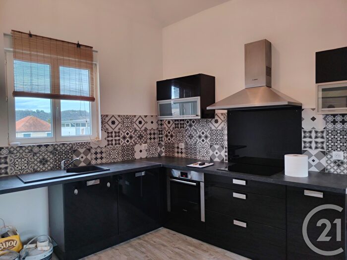 Appartement à louer - Brive-la-Gaillarde, Pont de La Bouvie, Gaubre, Estavel, Tujac - 4 pièces - 2 chambres