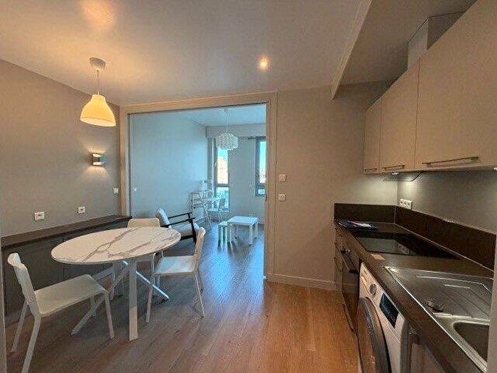 Appartement à louer - Porte Saint Denis-Paradis, Paris ème arrondissement - 1 pièce