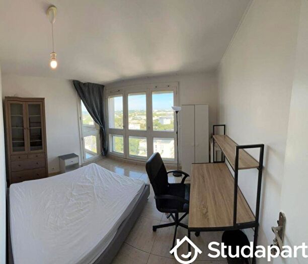 Appartement à louer - Touleuses-Bocages, Cergy - 1 pièce - 5 chambres