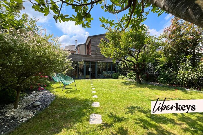 Maison à vendre - Quartiers Sud-Est, La Poterie - 6 pièces - 4 chambres