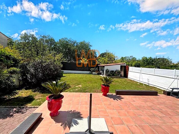 Maison à vendre - Béziers - 5 pièces - 3 chambres