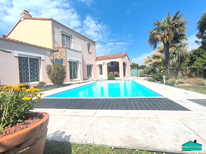 Maison 7 pièces à Saint-Gilles-Croix-de-Vie, à vendre