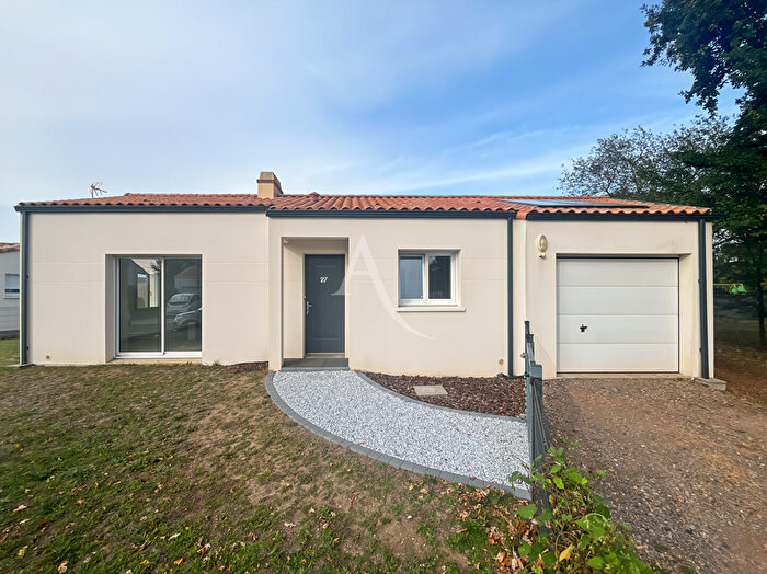 Challans, Saint Dominique, Route des Sables d'Olonne - Maison 4 pièces à vendre