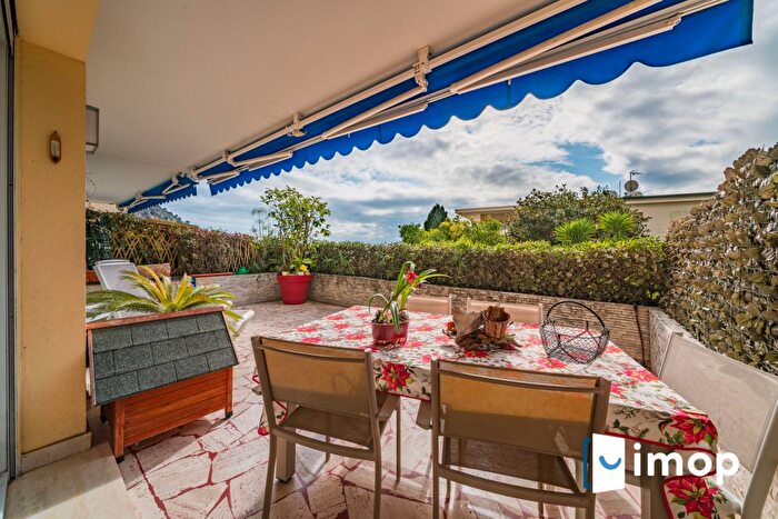 Appartement à vendre - Menton, Hôtel de Ville, Vieille Ville, Musée, Madone, Carnolès - 3 pièces - 2 chambres