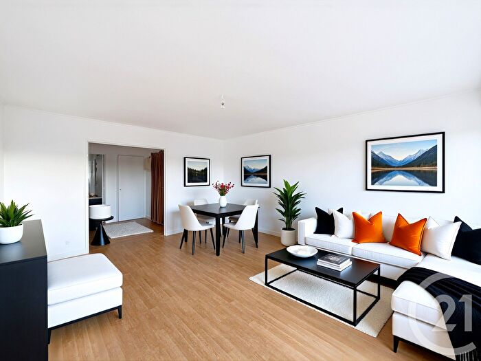 Appartement à vendre - Quartiers Centre, Colombier - 4 pièces - 3 chambres