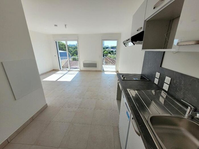 Appartement 1 pièce à Melun, Trois Moulins, à louer