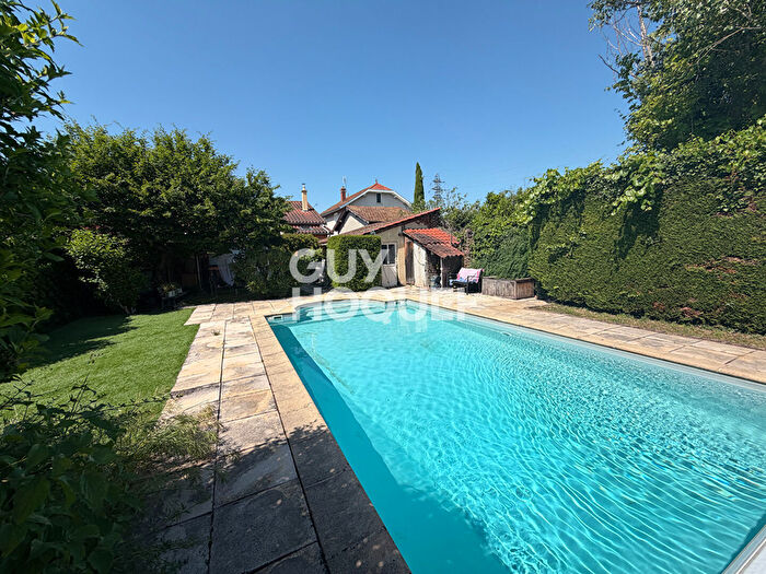Maison 4 pièces à Miribel, à vendre