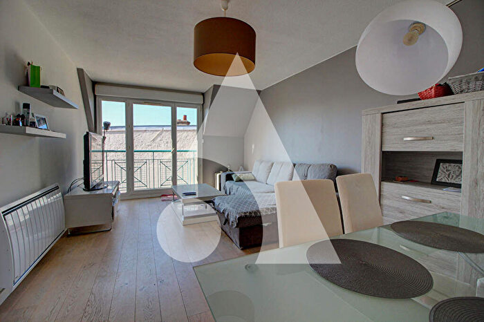 Appartement à vendre - Sucy-en-Brie, Centre-ville - 2 pièces - 1 chambre