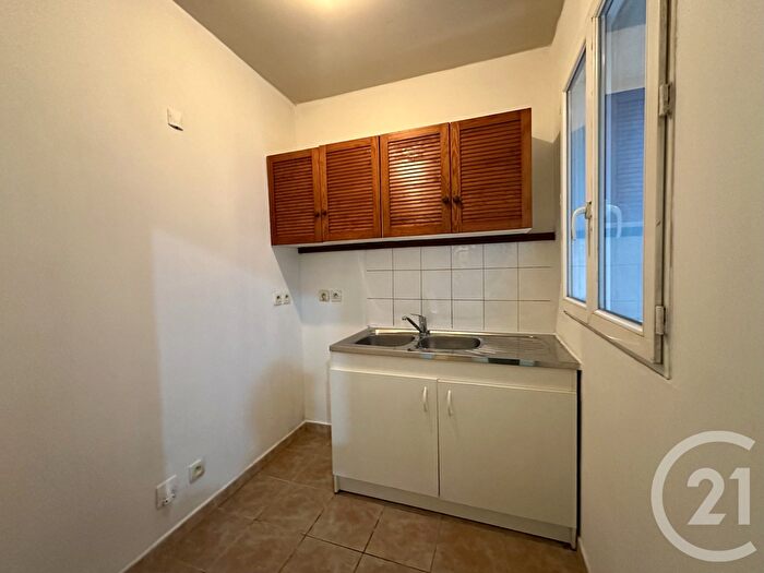 Appartement à louer - Lunel, Centre-ville, Gare - 1 pièce