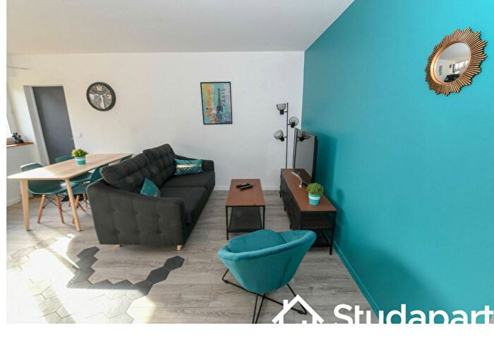 Appartement 1 pièce à Saussaie, Chevilly-Larue, à louer