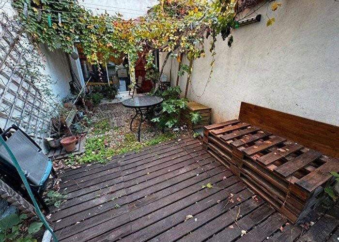 Appartement à louer - Marseille ème arrondissement - 2 pièces - 1 chambre